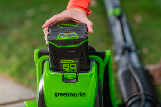 80V Backpack Blower 610 CFM & Battery | Greenworks Tools