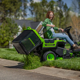30" Residential Riding Mower Bagging Kit | Greenworks Tools